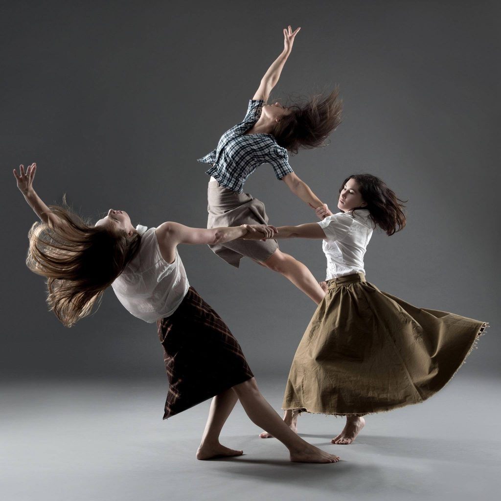 The Moving Architects - Powerful Female-Centric Dance